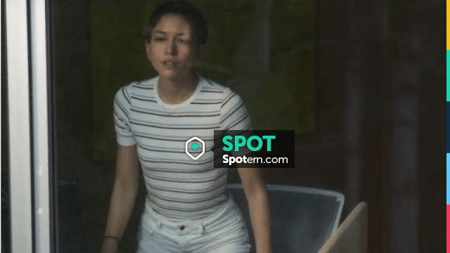 Multi Stripe Côtes Tee porté par Lily Chan (Sonoya Mizuno) dans Devs ... Multi Stripe Côtes Tee porté par Lily Chan (Sonoya Mizuno) dans Devs ...