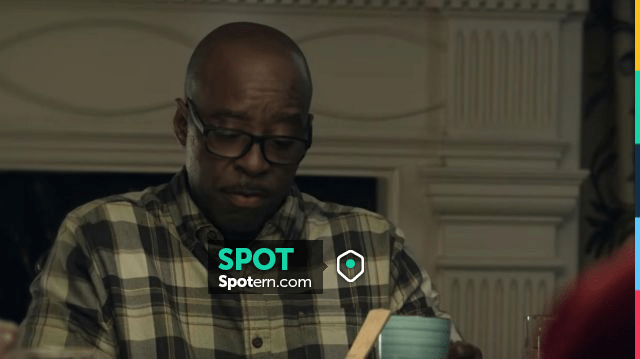 Plaid flannel shirt worn by Louis (Courtney B. Vance) in Uncorked | Spotern