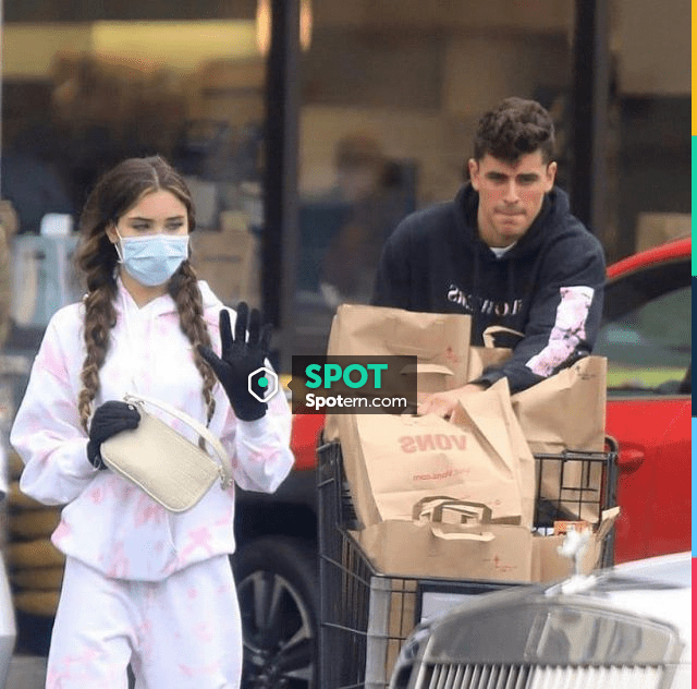 The North Face Etip Glove worn by Madison Beer Grocery Shopping March ...