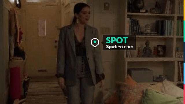 Chaqueta a cuadros grises usada por Jane Sloan (Katie Stevens) en The ...