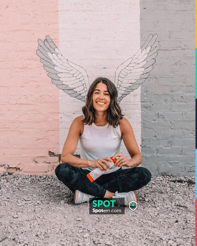 Zapatillas Reebok de Liz Adams en la cuenta de Instagram @lizadams ...