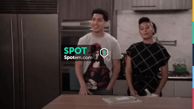 Gray Mona Lisa Graphic Tee worn by Andre Johnson, Jr. (Marcus Scribner) in black-ish Season 6 ...