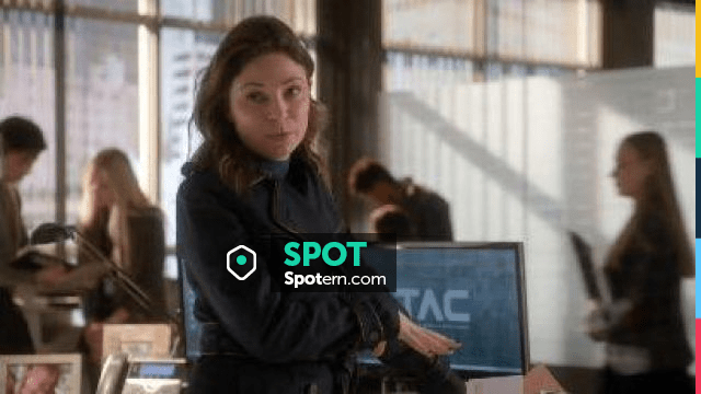 Navy Trench Coat worn by Taylor Rentzel (MacKenzie Meehan) in Bull ...