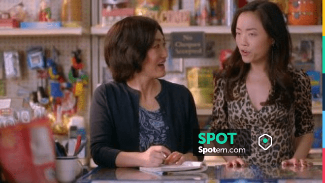 Leop­ard Dress worn by Janet (Andrea Bang) in Kim's Convenience Season ...