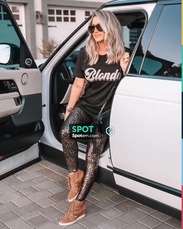 Crossbody Bag of Kim Blank on the Instagram account @liveloveblank ...