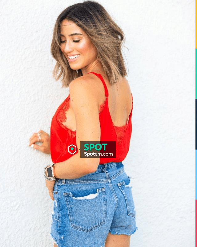 Red Cami Top of Alexis en la cuenta de Instagram @alexis.belbel | Spotern