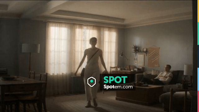 Crop Jeans White worn by Lily Chan (Sonoya Mizuno) in Devs Season 1 ...