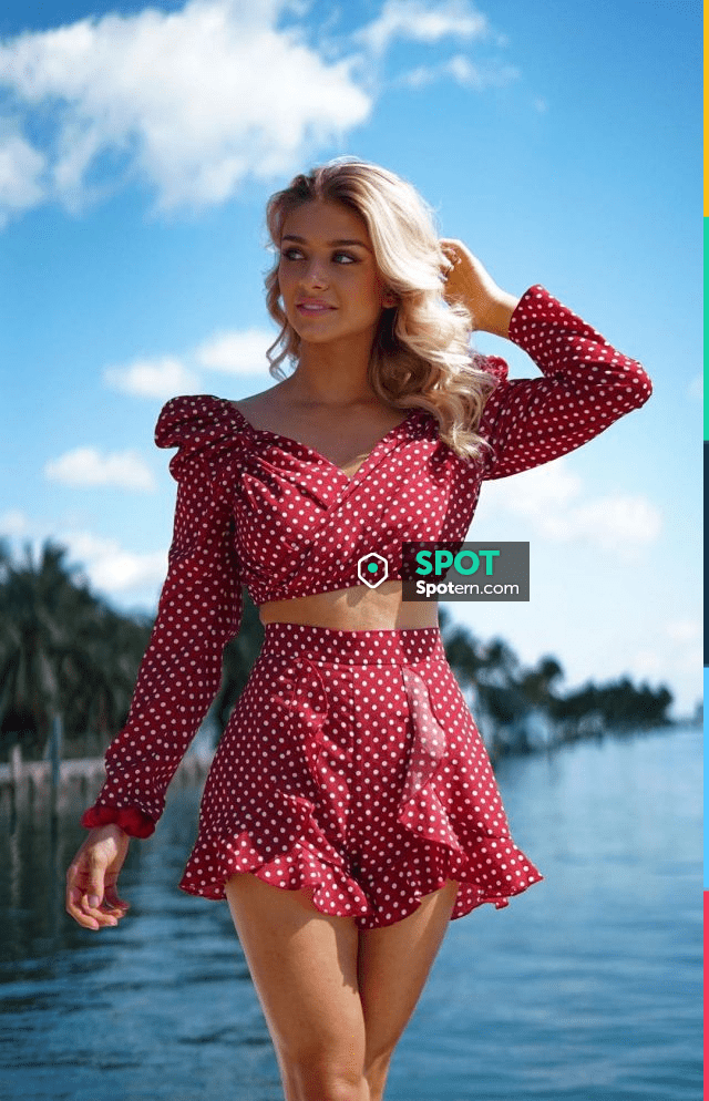 The entire skirt and top red polka dot Lou Ruat on his account Instagram @louruatoff | Spotern