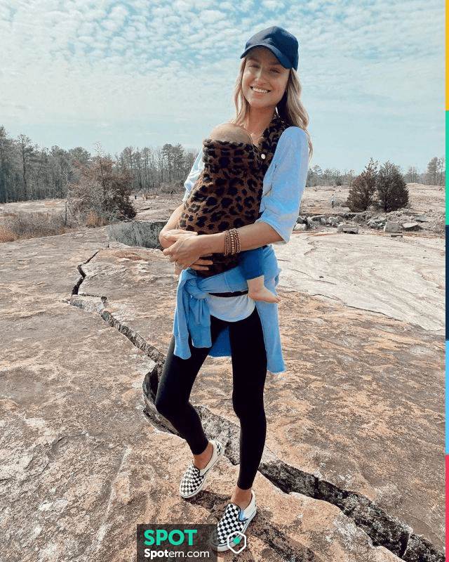 Vans Slip-On Sneak­er of Taylor Cassidy on the Instagram account ...