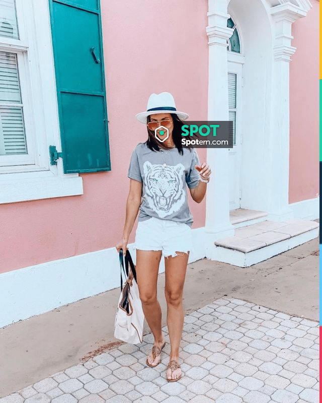 Avi­a­tor Sun­glass­es of Anna Brstyle on the Instagram account @anna ...