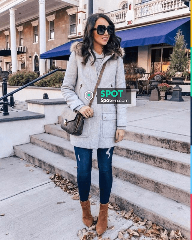 Wool Coat of Anna Brstyle on the Instagram account @anna_brstyle | Spotern