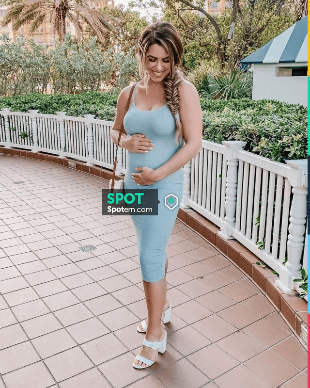 Superdown Destin Midi Robe de Bailey Schwartz sur l'Instagram account ...