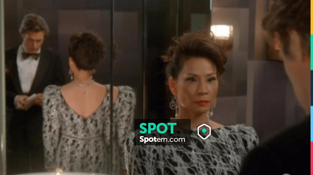 Silver necklace worn by Simone Grove (Lucy Liu) in Why Women Kill ...