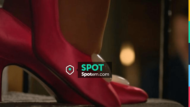 Pink heels worn by Beth Ann Stanton (Ginnifer Goodwin) in Why Women ...