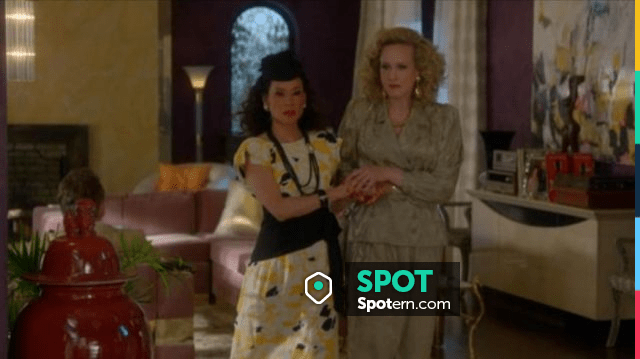 Long and yellow dress worn by Simone Grove (Lucy Liu) in Why Women Kill ...