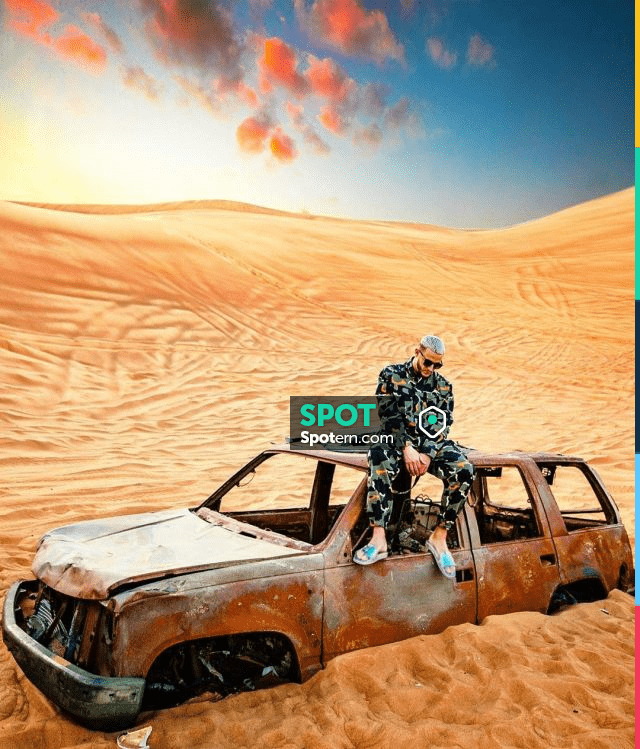 The jacket camouflage green and orange DJ Snake on his account ...