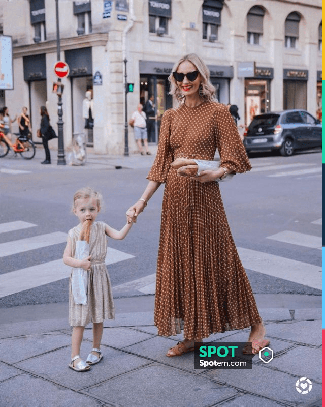 Sandalia deslizante inteligente de lupa de Hannah Strafford-Taylor en ...