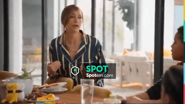 Striped Cot­ton Pa­ja­ma Set worn by Joya Barris (Rashida Jones) in # ...