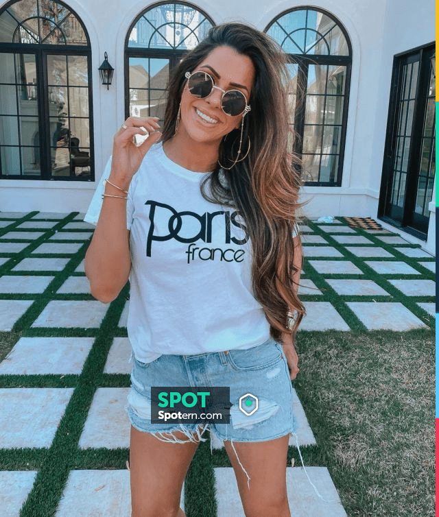 Levi's Den­im Shorts of Emily on the Instagram account @emilyanngemma ...