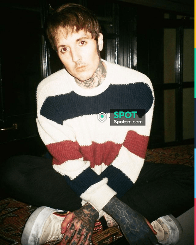 The knit sweater wool blue white red Oliver Sykes on his account ...