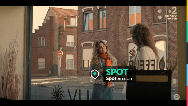 Chaqueta de cuero gris de Chloé (Laëtitia Milot) en Reunión (S01E01 ...