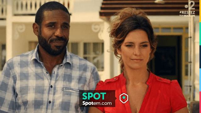 The red dress worn by Chloe (Laëtitia Milot) in Meetings (S01E01) | Spotern