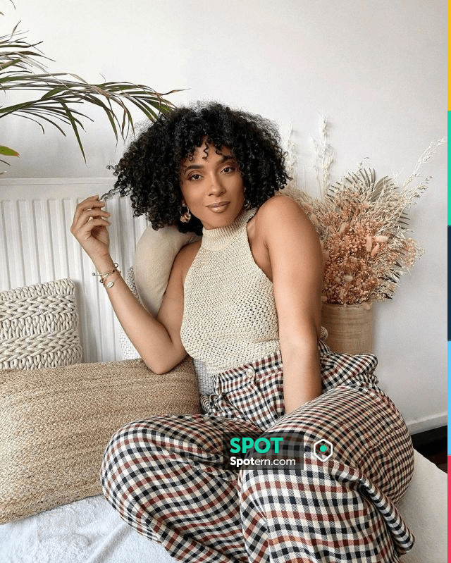 Le pan­ta­lon à car­reaux de Axelle Elle sur son compte Instagram @ax ...