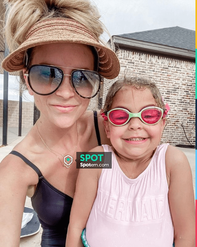 Petits Trésors Lunette sertie de Diamants Collier de Ashlee Nichols sur ...