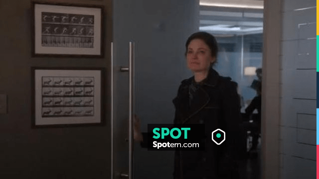 Gabardina de contraste usada por Taylor Rentzel (MacKenzie Meehan) en ...