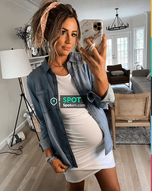 But­ton Front Cham­bray Shirt of Sarah Knuth on the Instagram account ...