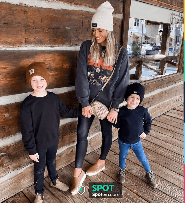 Vince Sneak­ers of Sarah Knuth on the Instagram account @sarahknuth ...