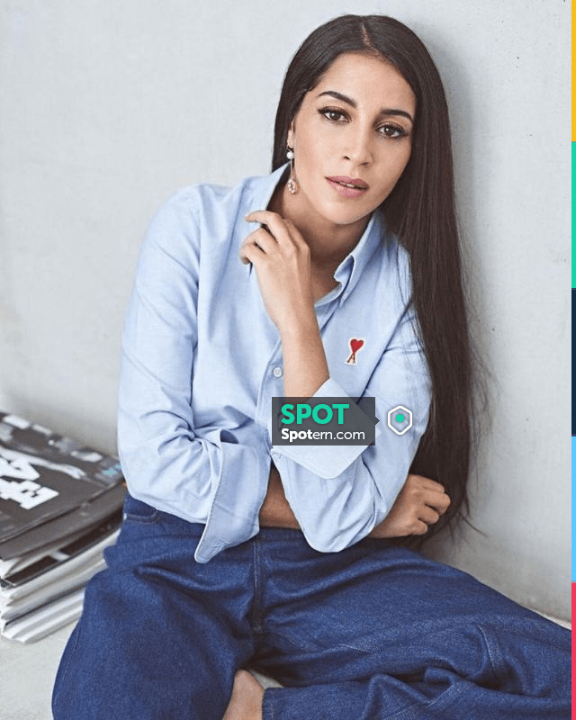 La chemise bleue Ami portée par Leïla Bekhti sur son compte Instagram ...