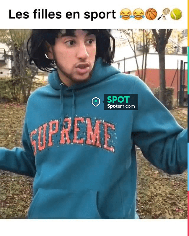The sweatshirt hoodie Supreme worn by Just Riadh on his account ...