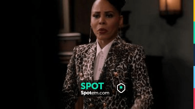 Leop­ard Print Blaz­er worn by Tegan Price (Amirah Vann) in How to Get ...