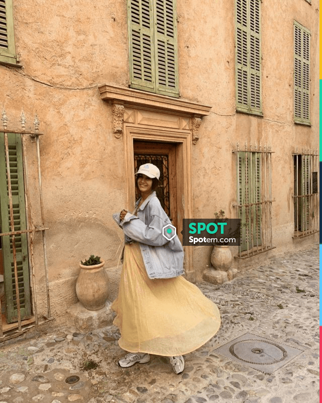 The loose fitting vest in john Lison Seb on his account Instagram ...