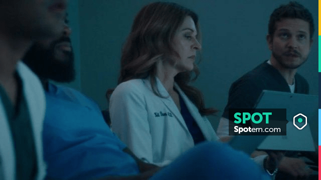 Microsoft Surface Pro used by Kit Voss (Jane Leeves) in The Resident ...