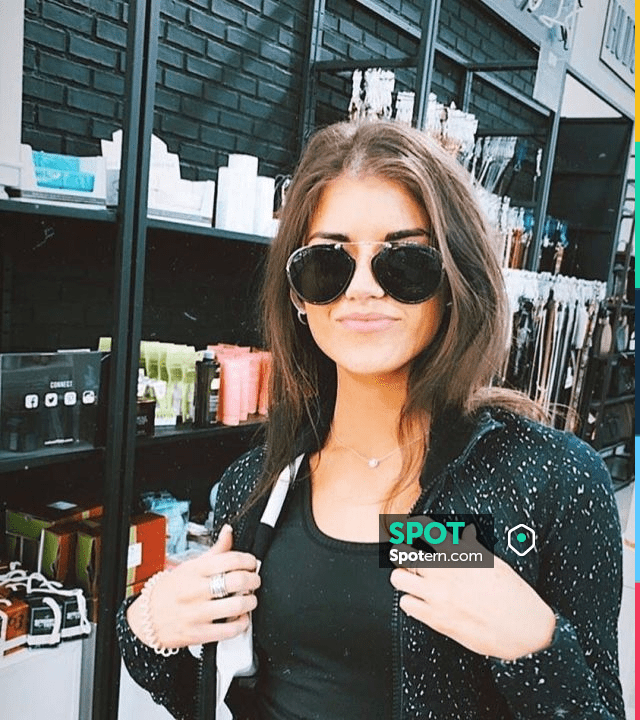 Lululemon De­fine Jack­et worn by Madison Prewett Instagram May 17 ...