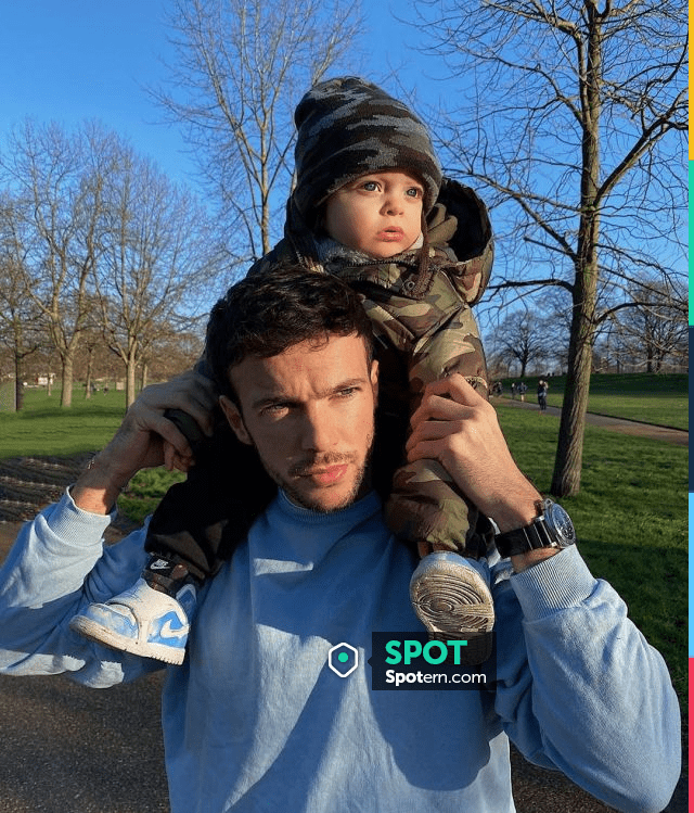 Sweatshirt blue Hugo Philip on his account Instagram @hugophilip | Spotern