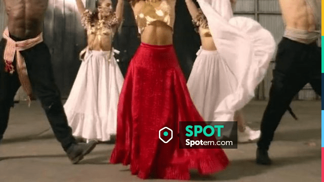 The red skirt long-range Isabela Merced in her music video PAPI | Spotern