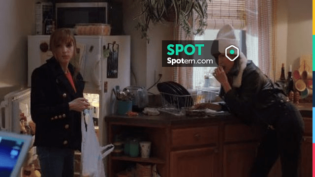 White Bean­ies worn by Sara (Zoë Chao) in Love Life Season 1 Episode 1 ...