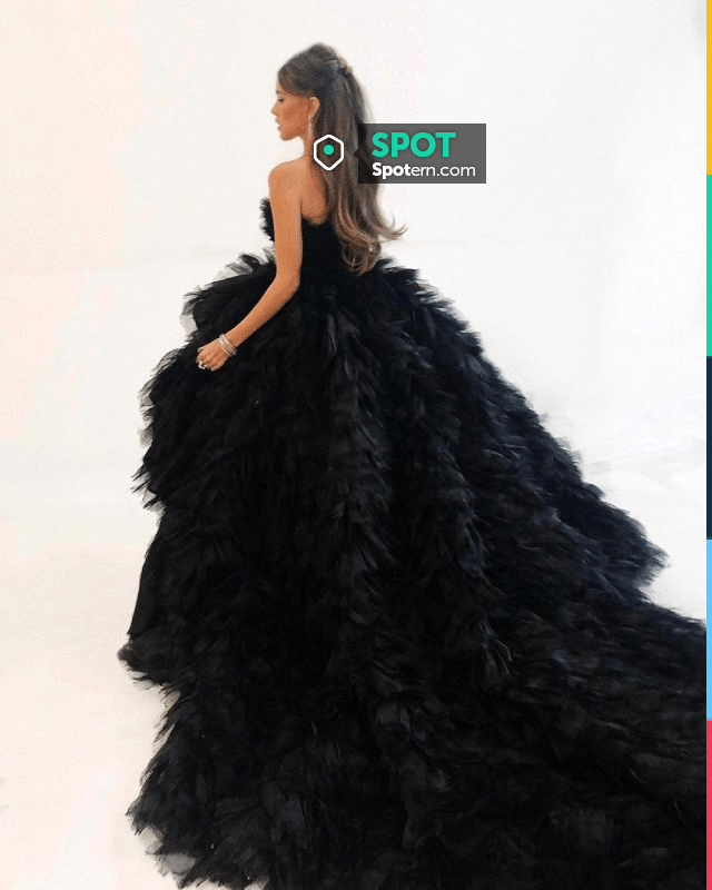 Los pendientes plateados que lució Madison Beer en su cuenta de ...