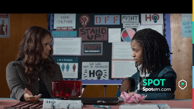 Jean jacket blue Ani Achola (Grace Saif) in 13 Reasons Why (S04E01 ...
