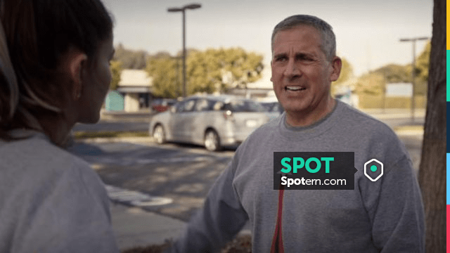 Le sweat gris de General Mark R. Naird (Steve Carell) dans Space Force ...