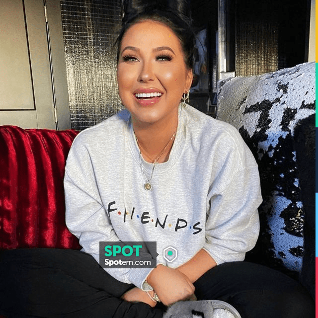 The sweatshirt Friends, by Urban Outfitters Friends worn by Jaclyn Hill ...