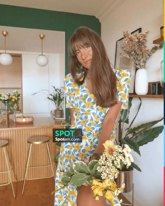 The wrap dress printed from Julie on her account Instagram @juliesfi ...