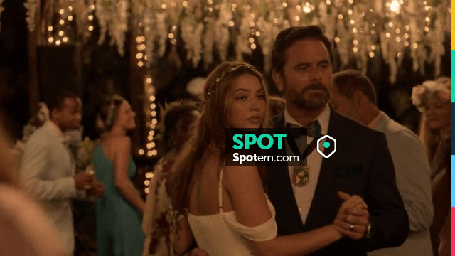 Blue bow tie worn by Ward Cameron (Charles Esten) in Outer Banks ...