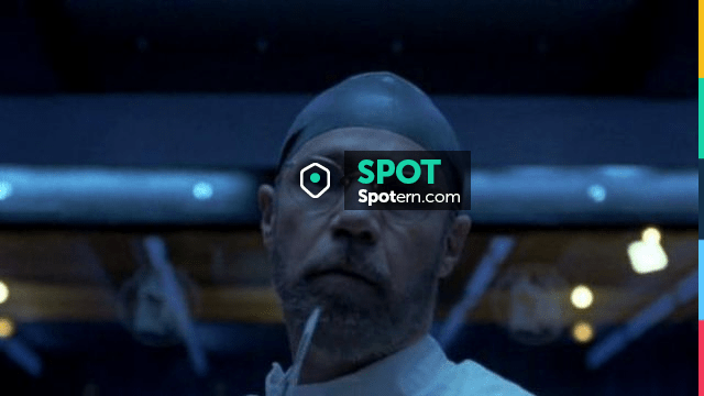 The eyeglasses of Mike (Barry Livingston) in Hostel, chapter III | Spotern