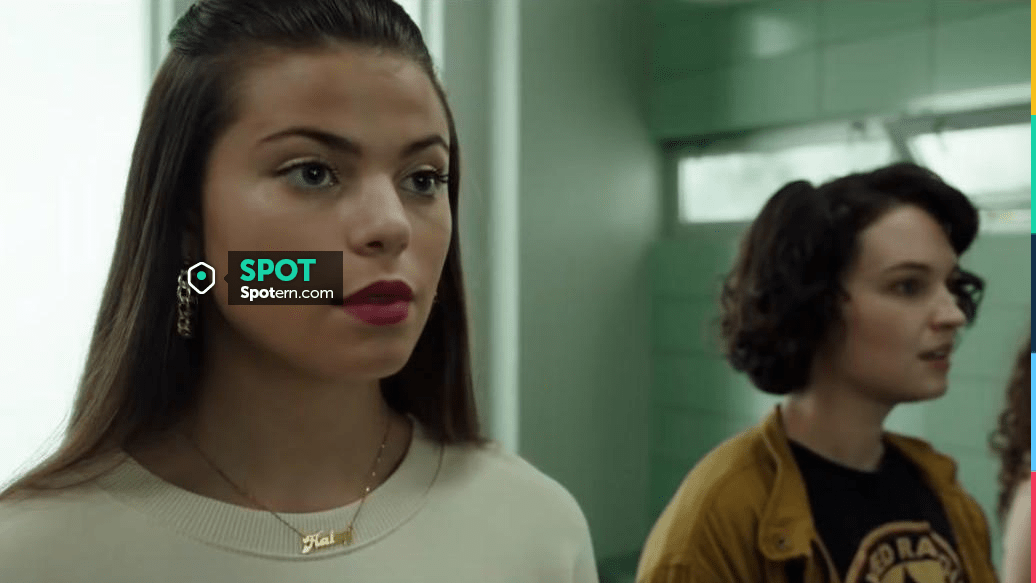 Chain earrings worn by Haley Gulick (Heidi Grace Engerman) in Candyman ...