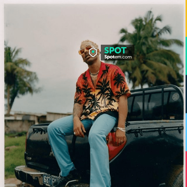 Les lunettes de soleil portées par LayLow sur le compte Instagram de ...