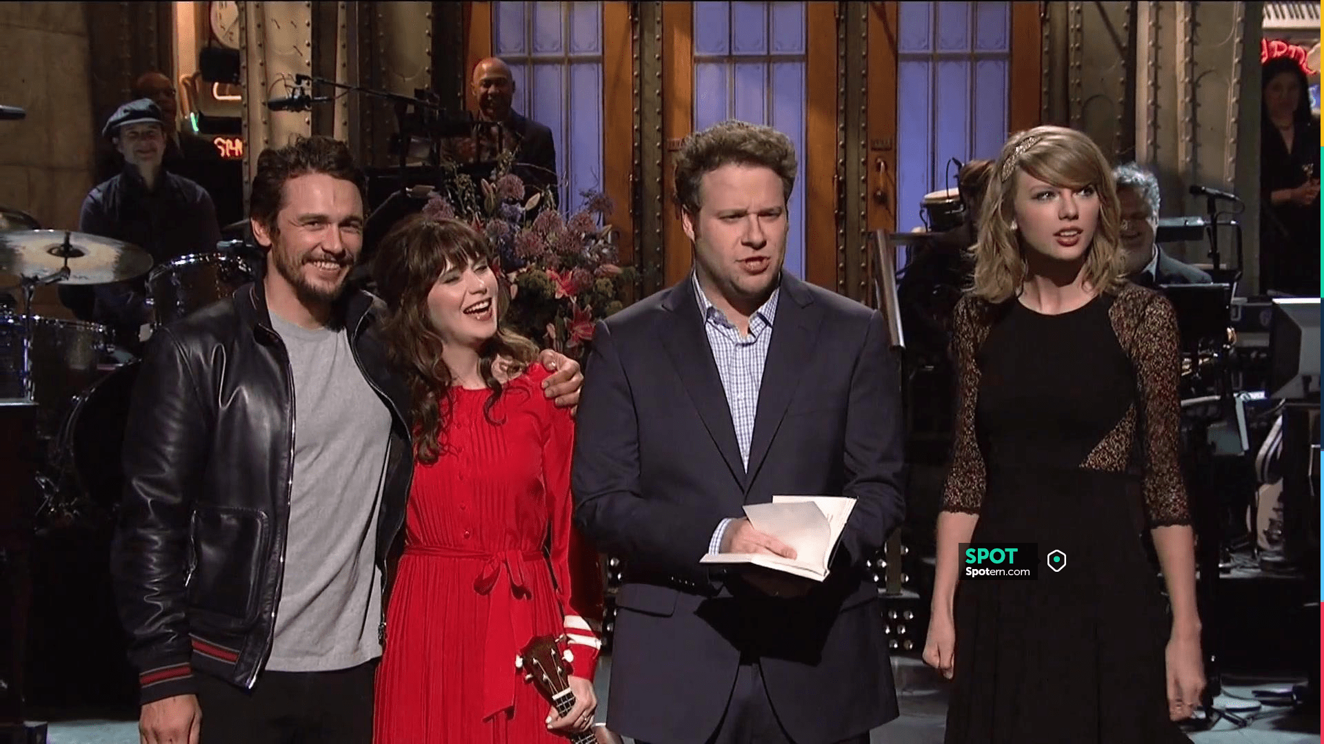 Robe portée par Taylor Swift dans Rogen Journal Monologue - Saturday ...